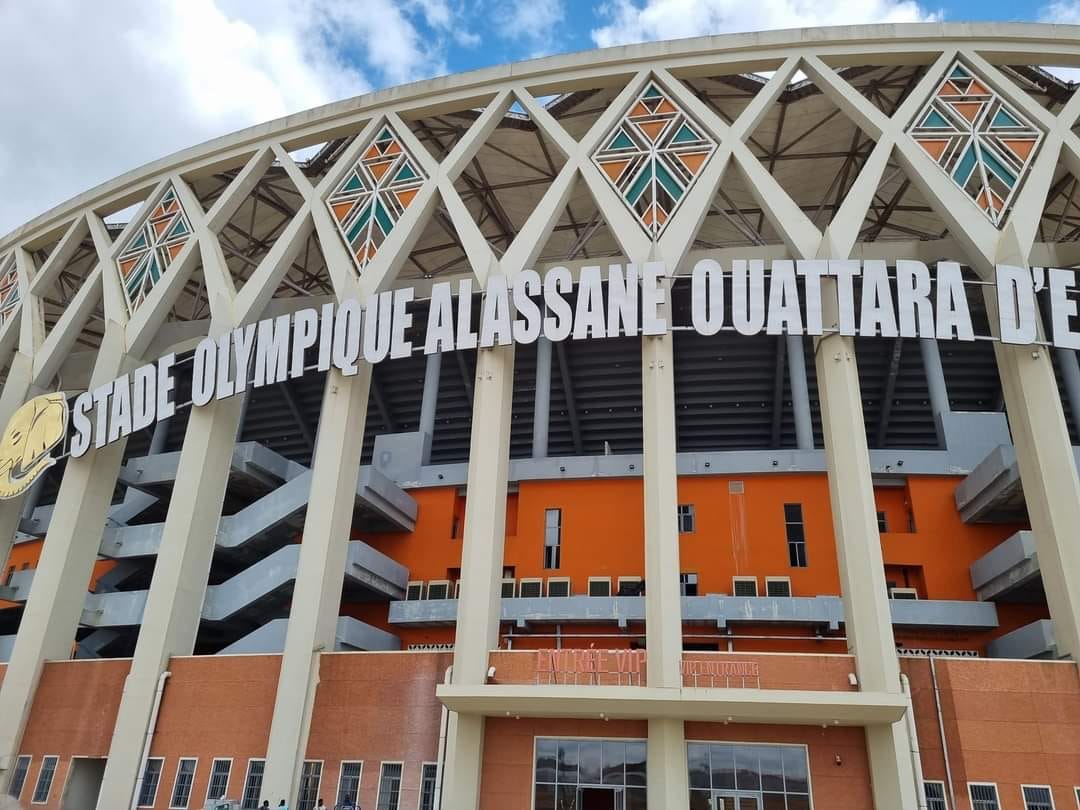 Stade d'Ebimpé, éviter le maximum d’agression de la pelouse avant la ...